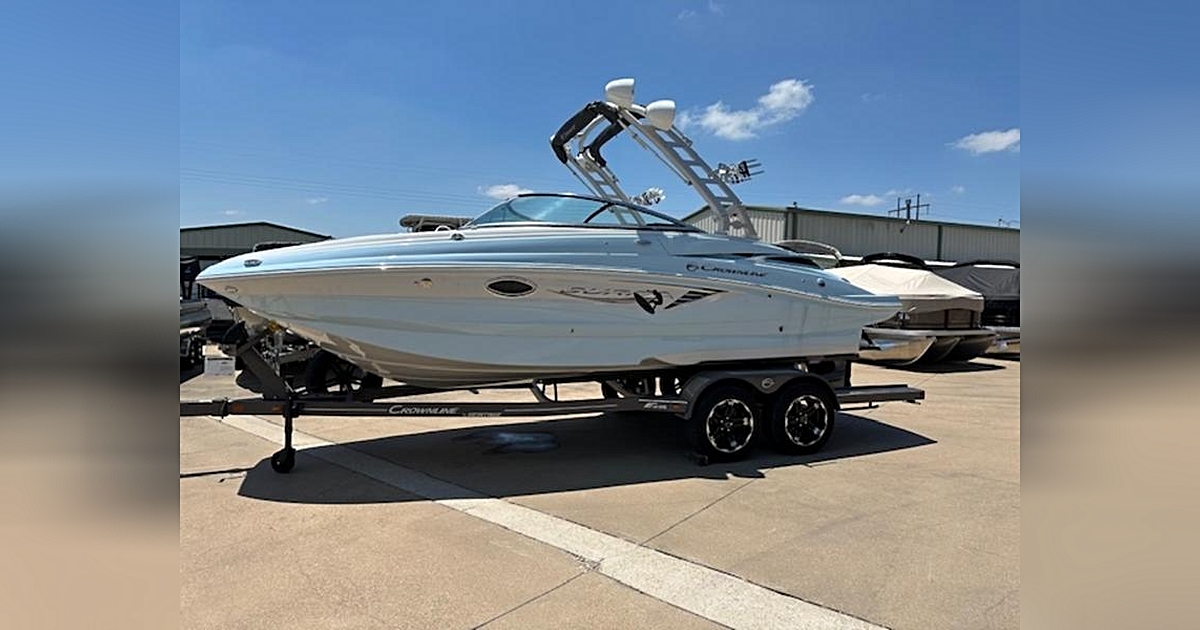 2024 Crownline E235 Surf