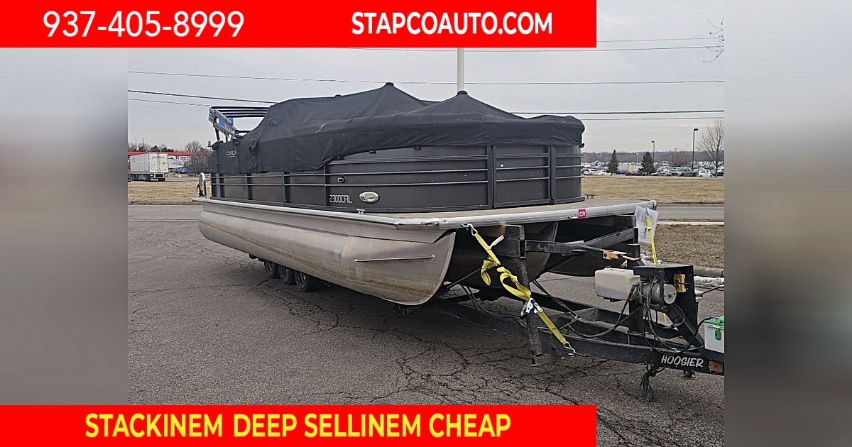 2018 COACH 230DCRL TRITOON