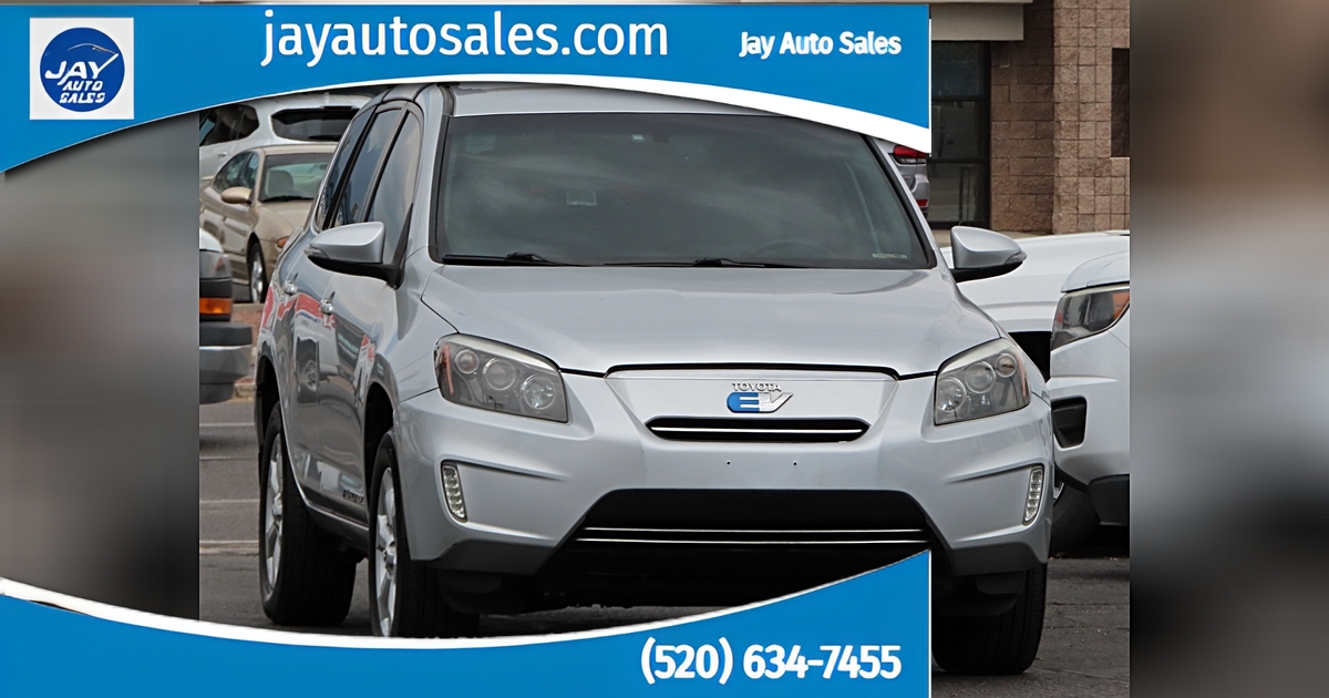 2013 Toyota RAV4 EV *CLEAN CARFAX* *ONLY 83,000 MILES*